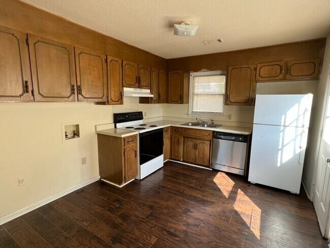 136 McBeth Rd - House for Rent in Cowpens, SC | ForRent.com