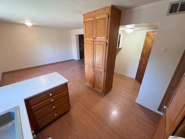 Nor Cal Realty, Inc - 3 bedroom 2.5 bath t... - House Rental in Castro ...