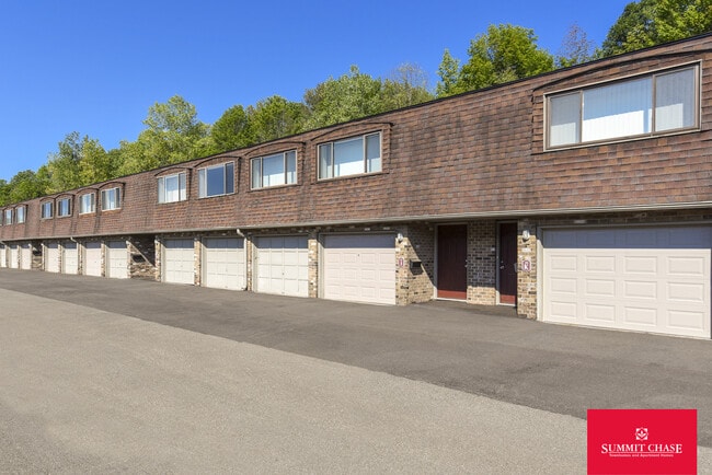 Summit Chase Apartments For Rent in Endicott, NY | ForRent.com