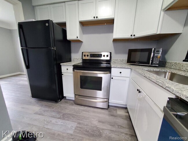 22344 Firwood Ave - House Rental in Eastpointe, MI | ForRent.com