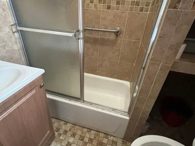 246 20th Ave Unit Floor 2 Off-Campus Housing, Paterson, NJ