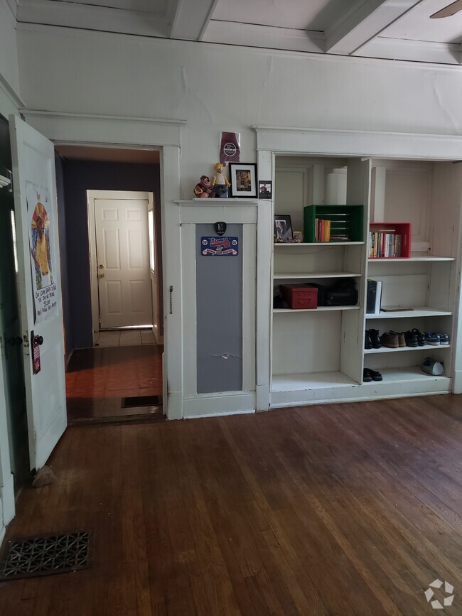 Samford University Off-Campus Housing & Apartments | ForRentUniversity