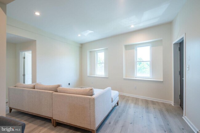 6728 Old York Rd Unit 2 - Philadelphia, PA | ForRent.com