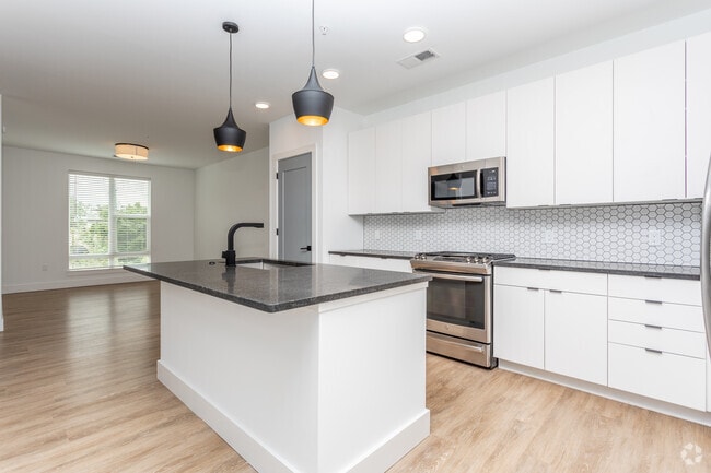 Tailor O4W Apartments - Atlanta, GA | ForRent.com