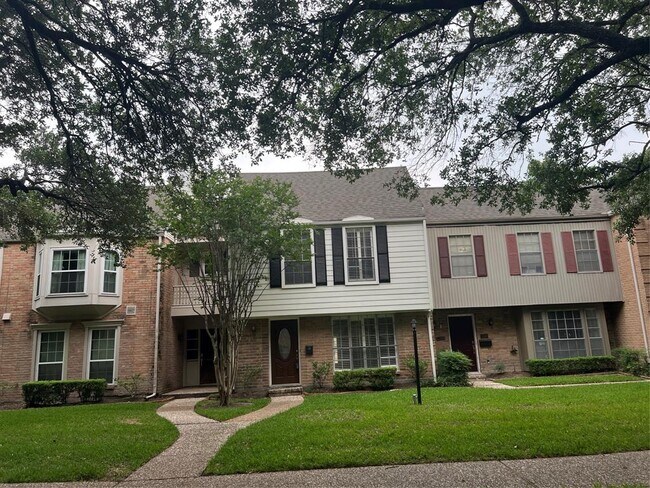 13192 Trail Hollow Dr Condo Unit 3192 - Condo for Rent in Houston, TX ...