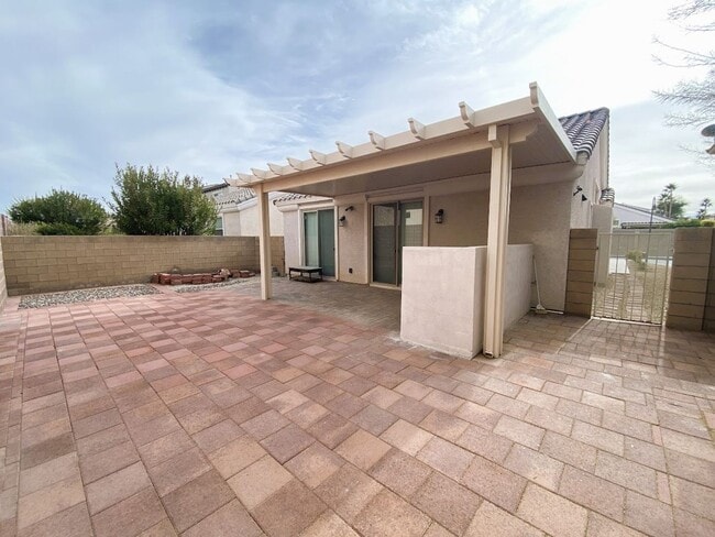 Single story Rhodes Ranch guard gated home... - House Rental in Las ...