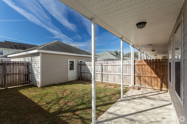 Naval Air Station Joint Reserve Base Apartments - Belle Chasse, LA ...