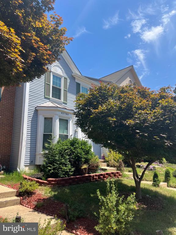 43780 Laburnum Square - Townhome Rental in Ashburn VA | ForRent.com