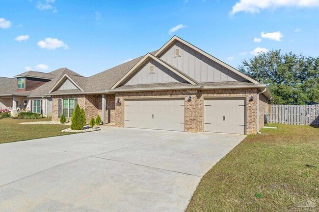 5065 Wheeler Way Off-Campus Housing, Pensacola, FL