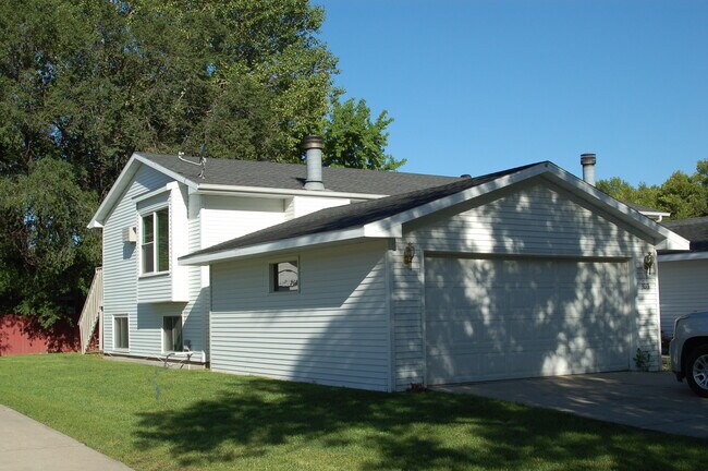 3013 18th St S House - House Rental in Fargo, ND | ForRent.com