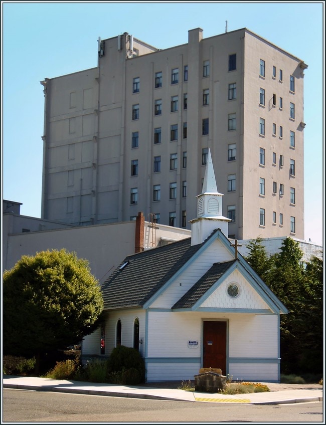 Tioga Building Apartments Coos Bay Or