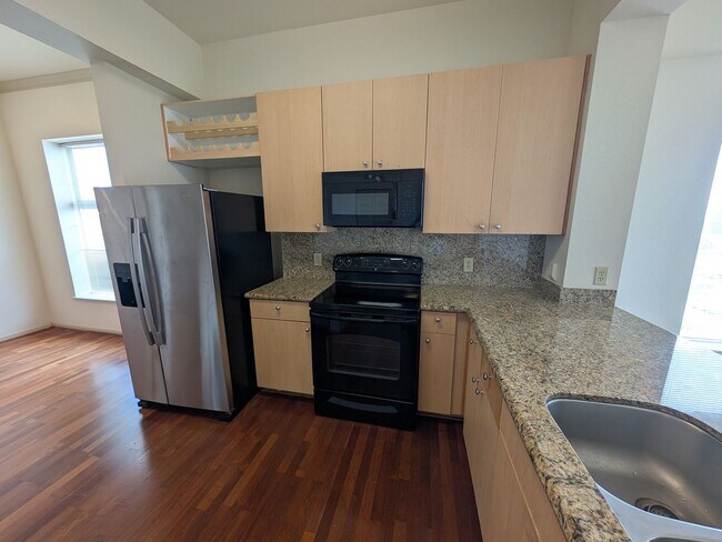Stunning Galleria High-Rise on the 18th Floor Condo Unit 1809 - Condo ...