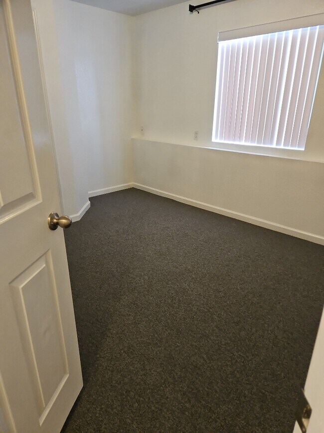 210 Country West Rd Off-Campus Housing, Cheyenne, WY