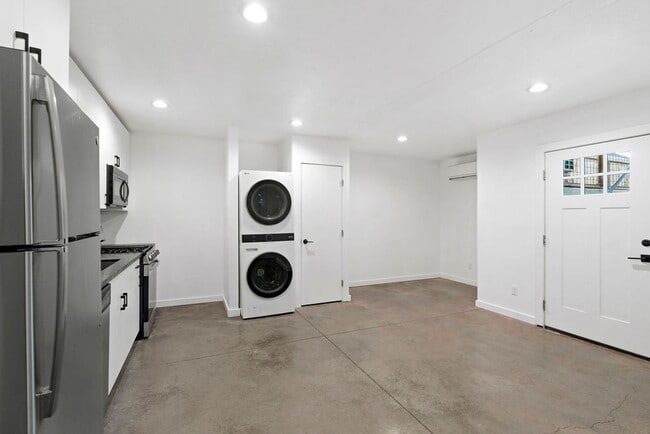 345 Wheeler Ave Unit 1 Off-Campus Housing, Reno, NV