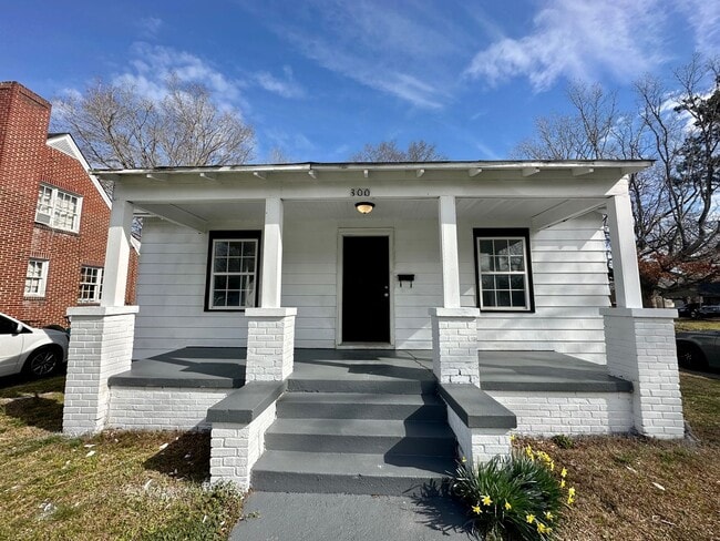 NEWLY RENOVATED AND MOVE-IN READY - EMPORI... - House Rental in Emporia ...