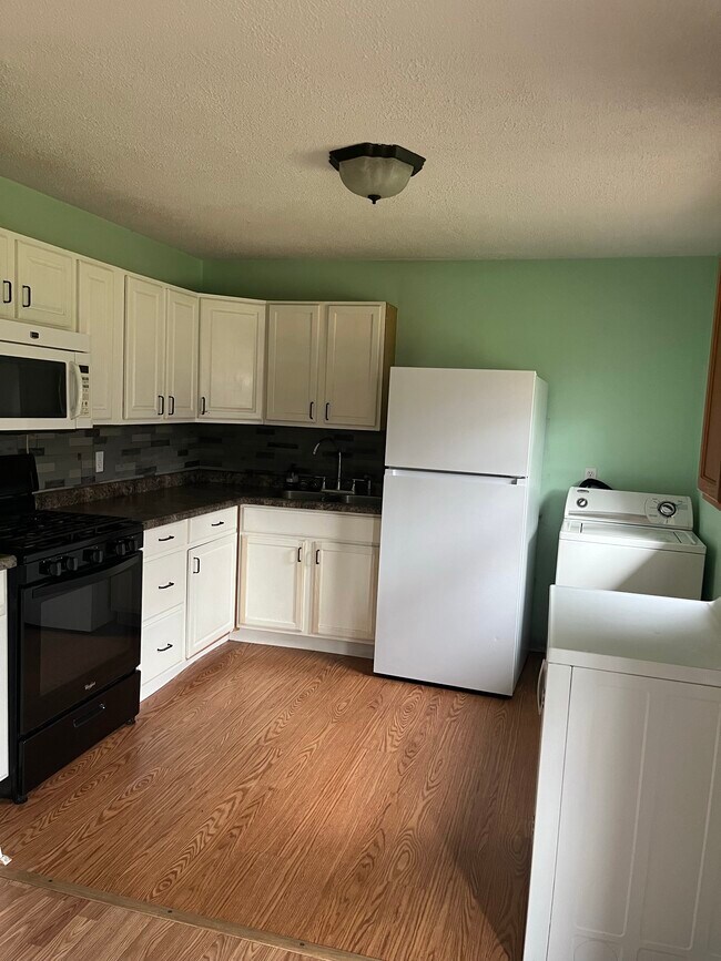 Blue Spruce House - House Rental in Warsaw, IN | ForRent.com