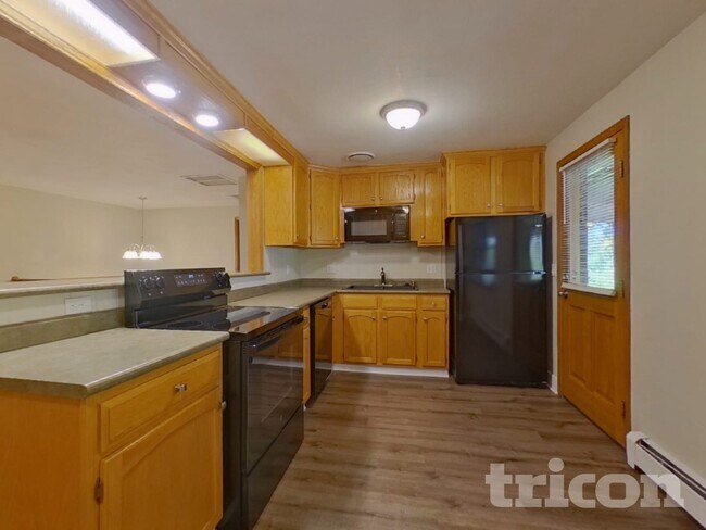 4486 S Utica St Off-Campus Housing, Denver, CO