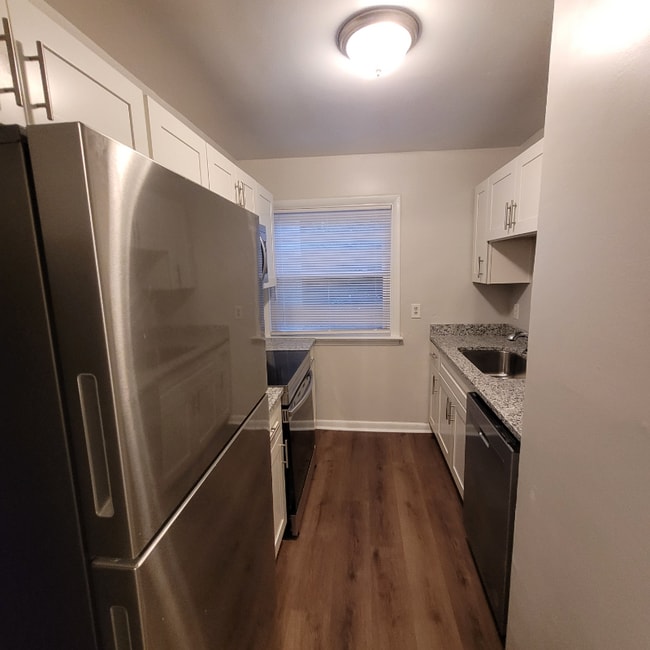 1615 Runnymede Rd - Norfolk, VA | ForRent.com