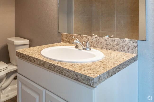 Country Club Place Apartments Off-Campus Housing, Houston, TX ...