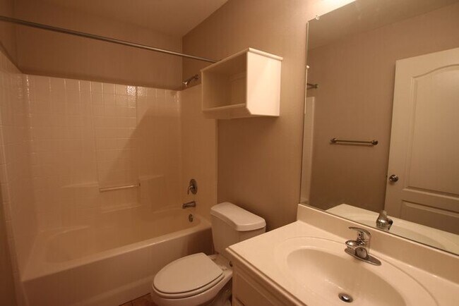 Available Now! 2 Bedroom Duplex for Rent i... Rental - House Rental in ...