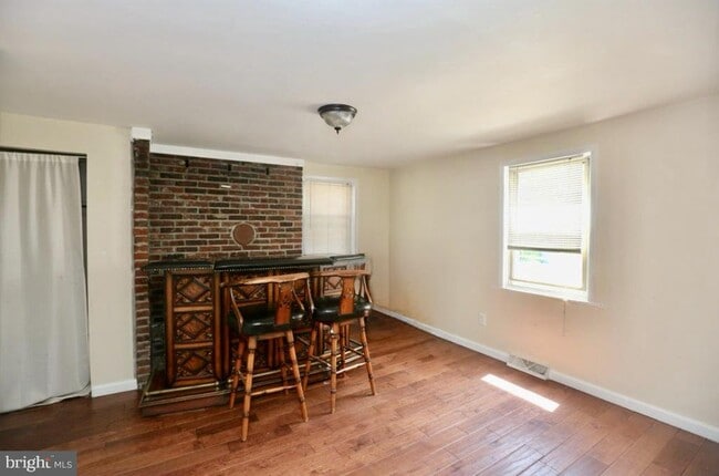 310 Ellis St Off-Campus Housing, Glassboro, NJ