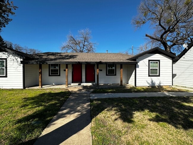 Remodeled Duplex for Rent Rental - House Rental in Cleburne, TX ...