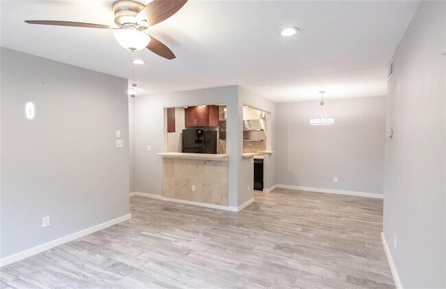 8210 Bent Tree Rd Unit 111 - Condo for Rent in Austin, TX | ForRent.com