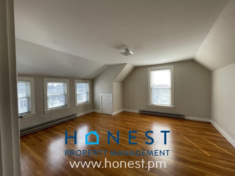 103 Rackleff St Unit 3 - Apartment for Rent | Portland, ME | Starting ...