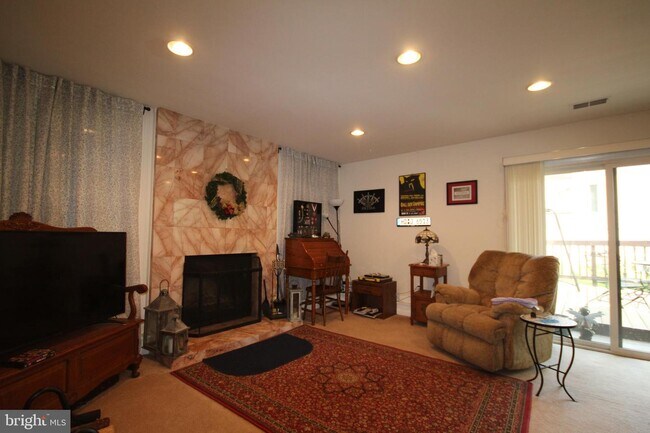 9003 Fort Craig Dr - House Rental in Burke, VA | ForRent.com