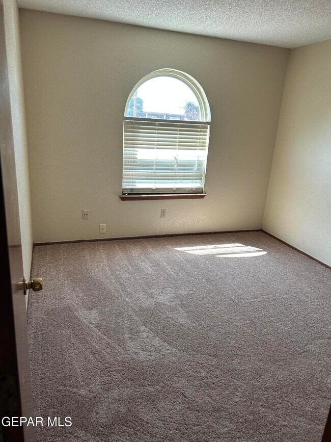 419 El Camino Dr House Off-Campus Housing, El Paso, TX