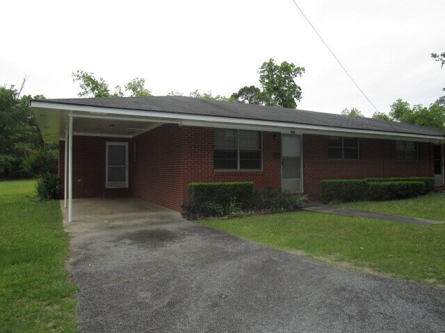 207 Godwin Ln Rental For Rent in Glennville, GA | ForRent.com
