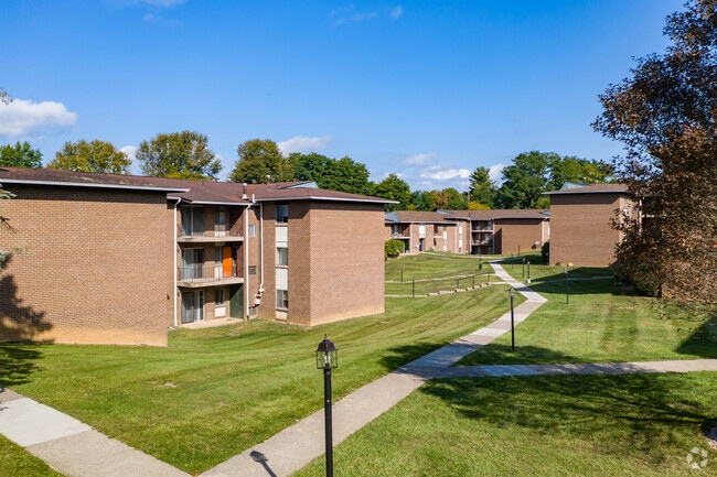 Southgate Apartments | Penn State University | Off-Campus Housing Search