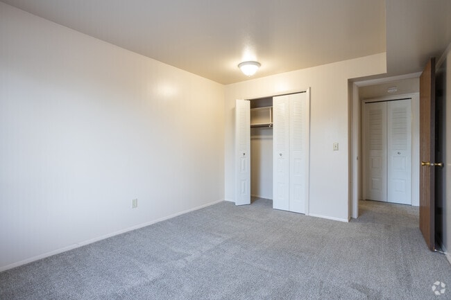 Apple Ridge Apartments - Walker, MI | ForRent.com