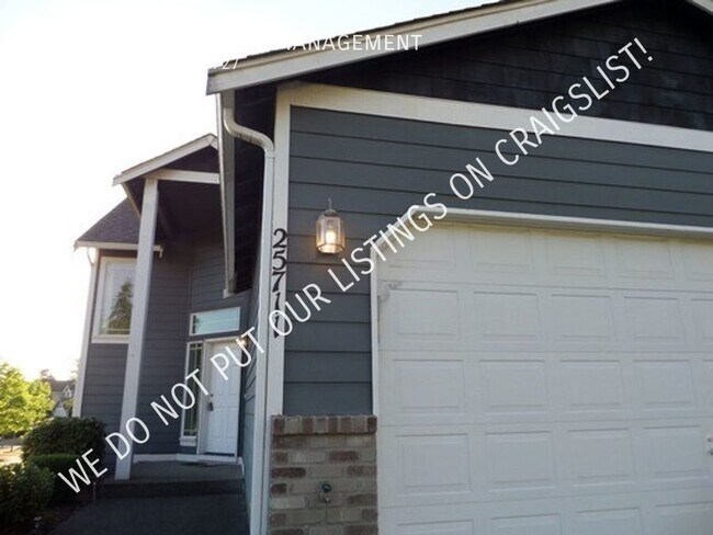 Fantastic 3 Bedroom Home in Awesome Coving... - House Rental in ...