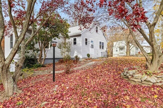 1552 CT-32 Unit 1 - Uncasville, CT | ForRent.com