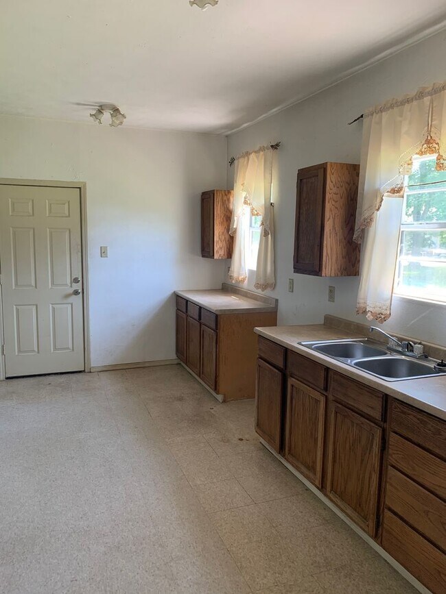 3 Bedroom, 2 Bath Home for Rent - House Rental in Beaumont, TX ...