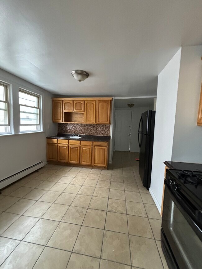 228 1st St Unit 1 - Apartment for Rent | Newark, NJ | Starting at ...