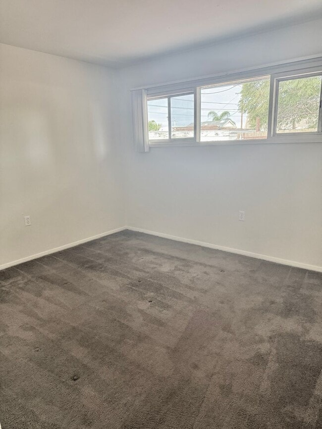CLAIREMONT DRIVE Unit 4360 Off-Campus Housing, San Diego, CA