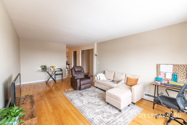Large 1bed/1bath with tons of natural light Apartment Unit 505 ...
