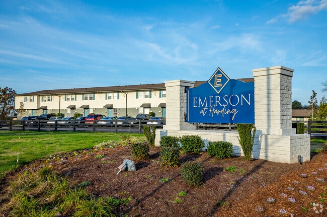 Emerson at Harding Apartments - Nashville, TN | ForRent.com