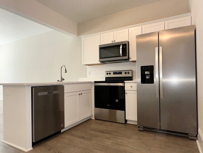 455 3rd Loop Rd - Townhome Rental in Florence SC | ForRent.com