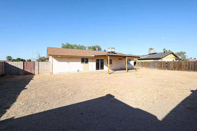 8835 W Devonshire Ave Rental - House Rental in Phoenix, AZ | ForRent.com