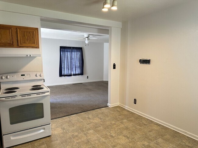 Charming 2 bedroom, 1 bathroom duplex in S... - House Rental in Reno ...