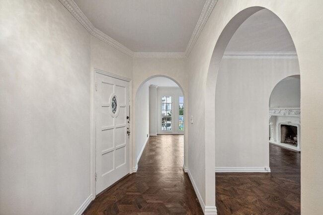 2231 North Point St Unit 1 Off-Campus Housing, San Francisco, CA