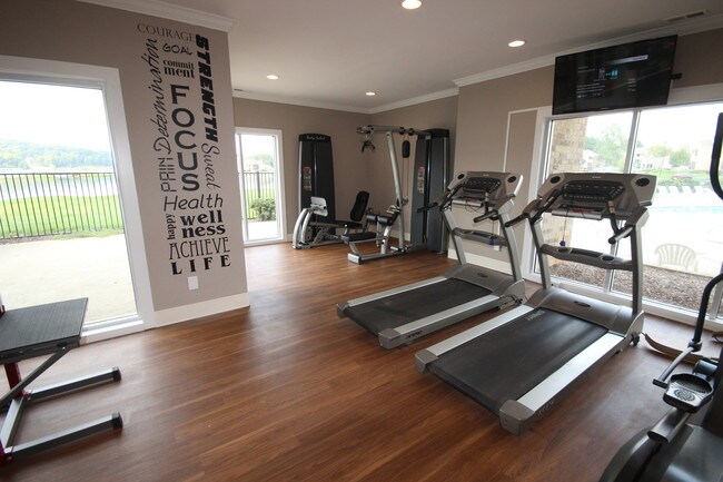 Sunlake at Edgewater Apartments For Rent in Huntsville, AL | ForRent.com