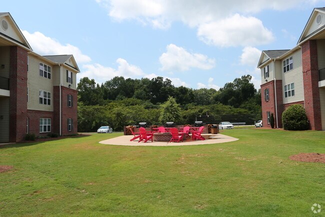 Revelry Flats | Milledgeville Apartments - Milledgeville, GA | ForRent.com