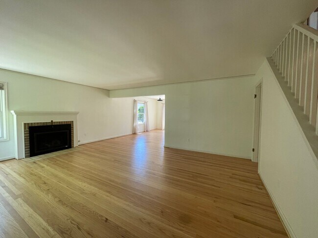 Fully Renovated ~ 4Bd/ 2Ba Home in Concord... - House Rental in ...