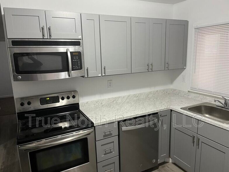 1210 Duxberry Ave - House for Rent in Columbus, OH | ForRent.com