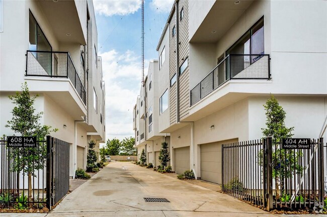 University of Houston Off-Campus Housing & Apartments | ForRentUniversity
