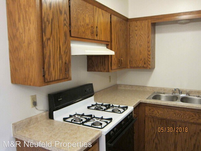 8750 W Mill Rd Unit #32 - Milwaukee, WI | ForRent.com